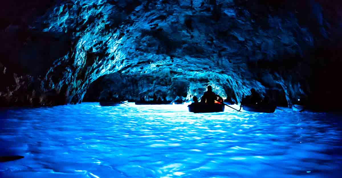 Five most beautiful and strangest caves in the World | Onmanorama Travel