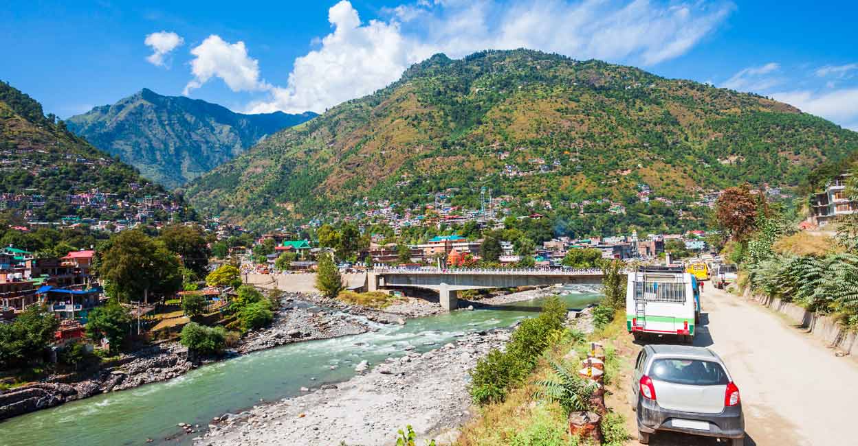 Steep cut in air fares to Kullu ahead of winter season