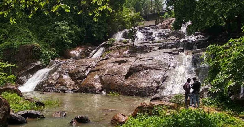 Aruvikuzhy waterfalls, the hidden beauty of Kottayam | Onmanorama Travel