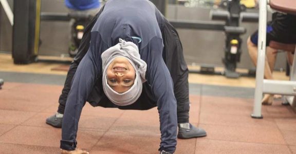 Hijab-wearing Muslim bodybuilder breaks stereotypes in Kerala ...